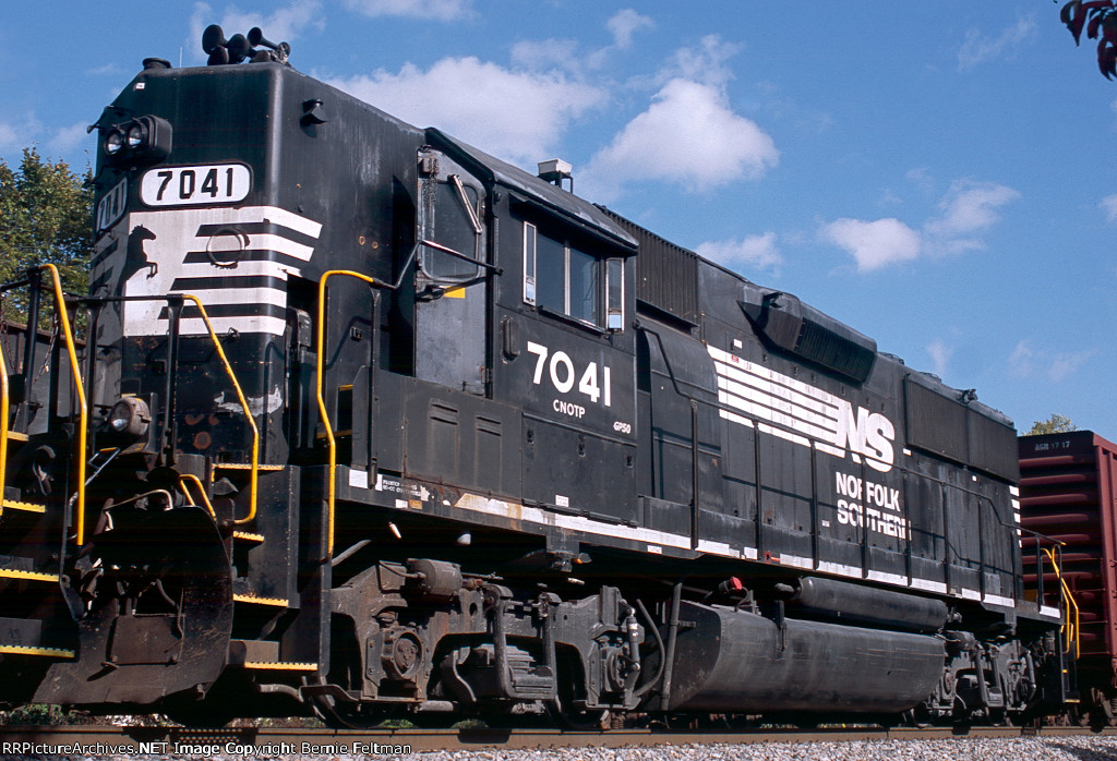 Norfolk Southern GP50 #7041